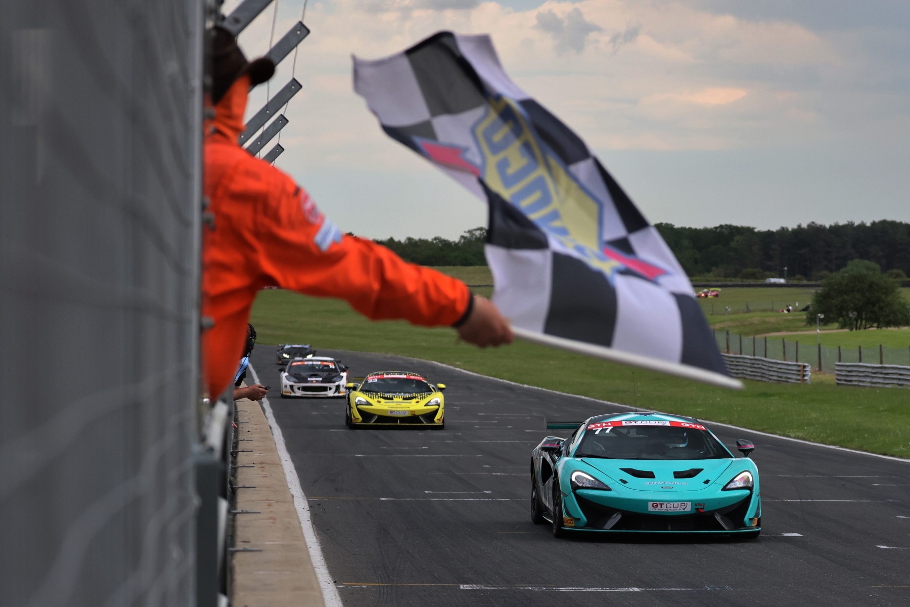 Ignite Racing - McLaren Trophy Motorsport Team